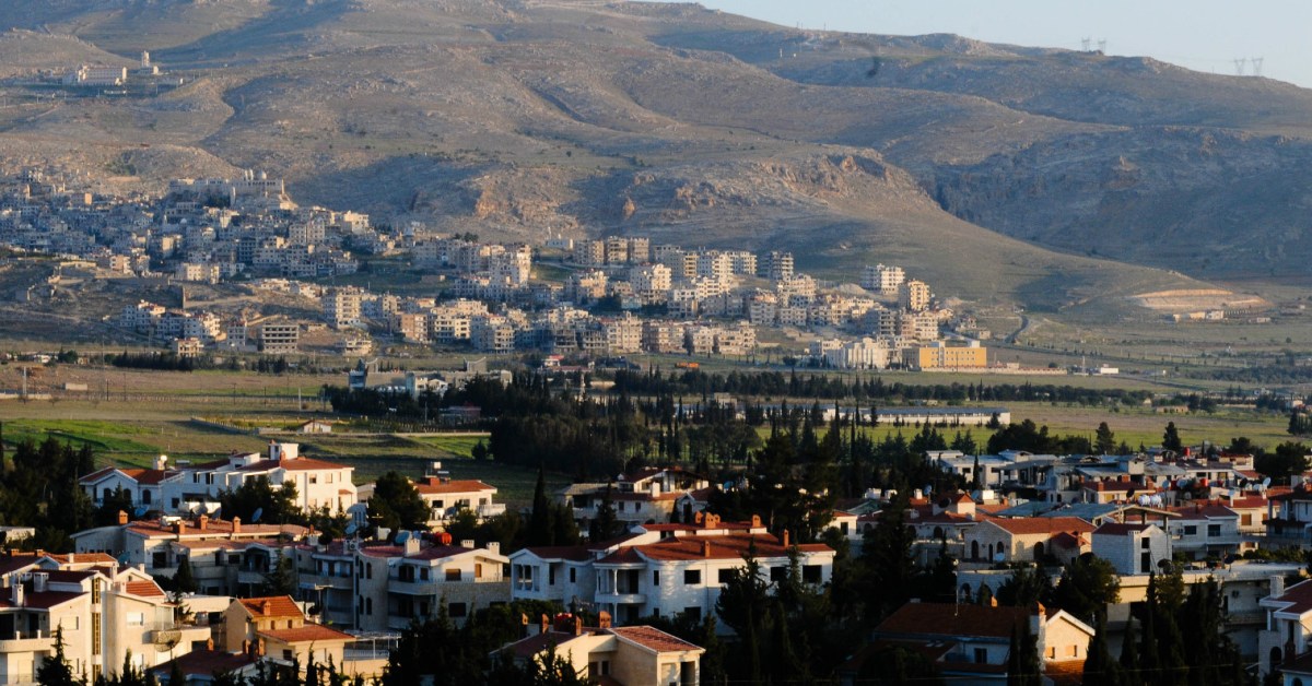 Latest Stop in Race for World's Tallest Jesus Statue: War-Torn Syria ...