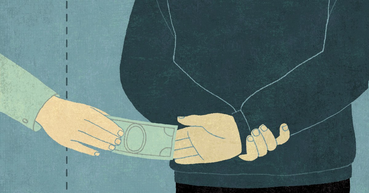 When Should an Overseas Missionary Pay a Bribe? - Christianity Today