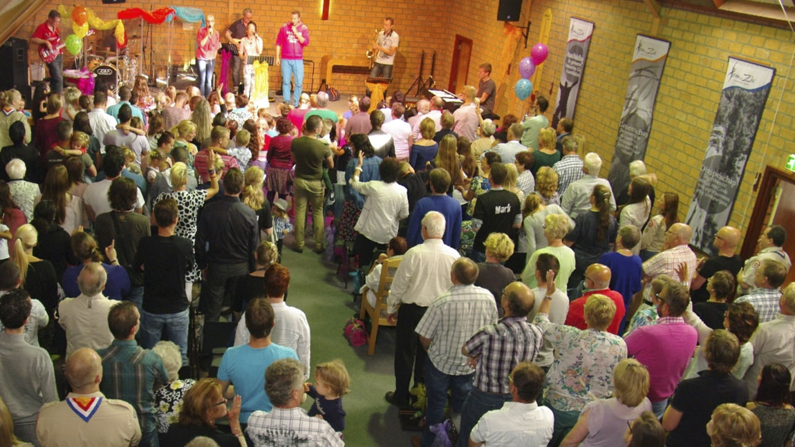 The Best Way to Use Music in Church - Christianity Today