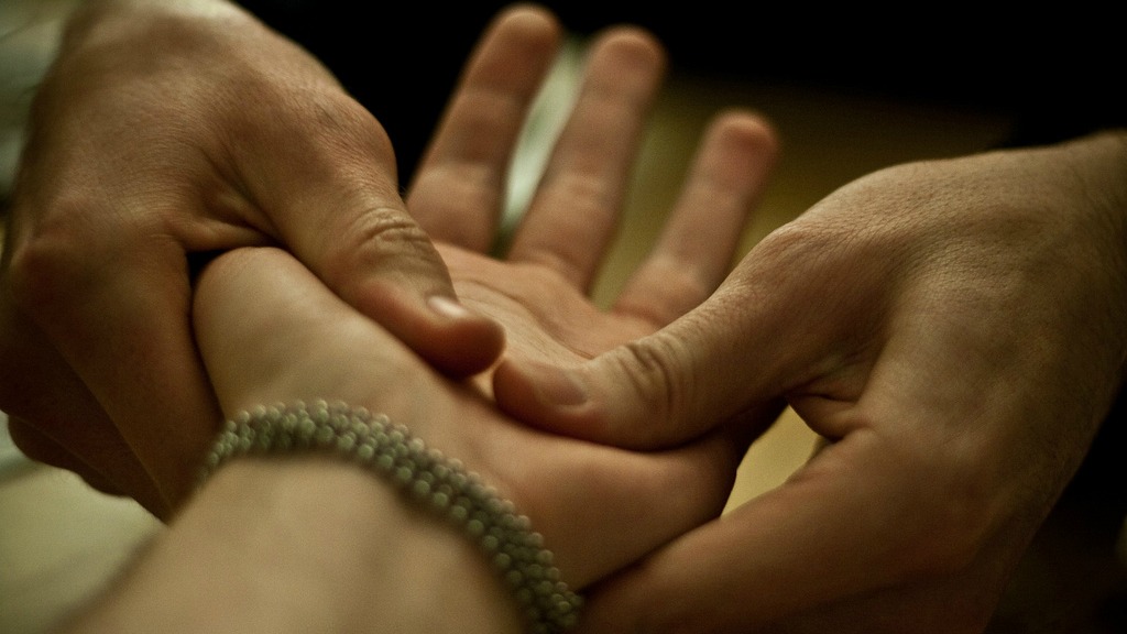 Have We Forgotten the Power of Touch? - Christianity Today