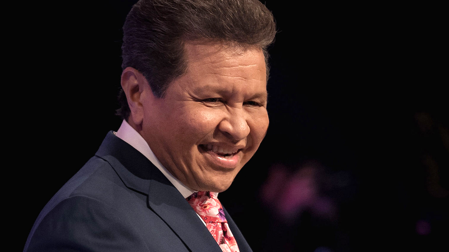 Influential Hispanic Pastor Welcomes ‘Evangelicals for Trump ...