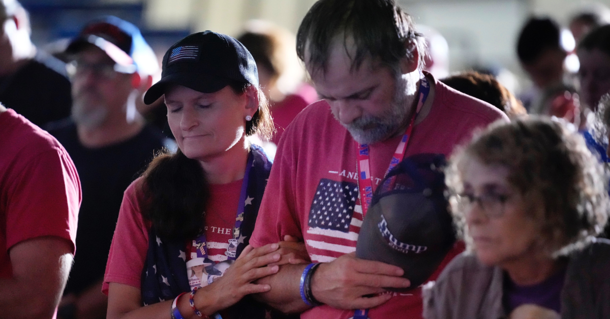 Despite Trump’s Indictments, Evangelicals Continue to Back His 2024 Run ...