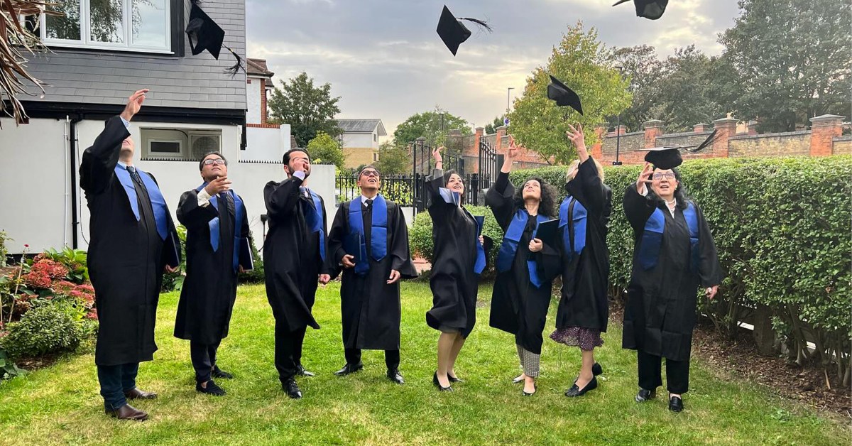 First Graduates of Persian Seminary Prepared to Serve a Traumatized ...