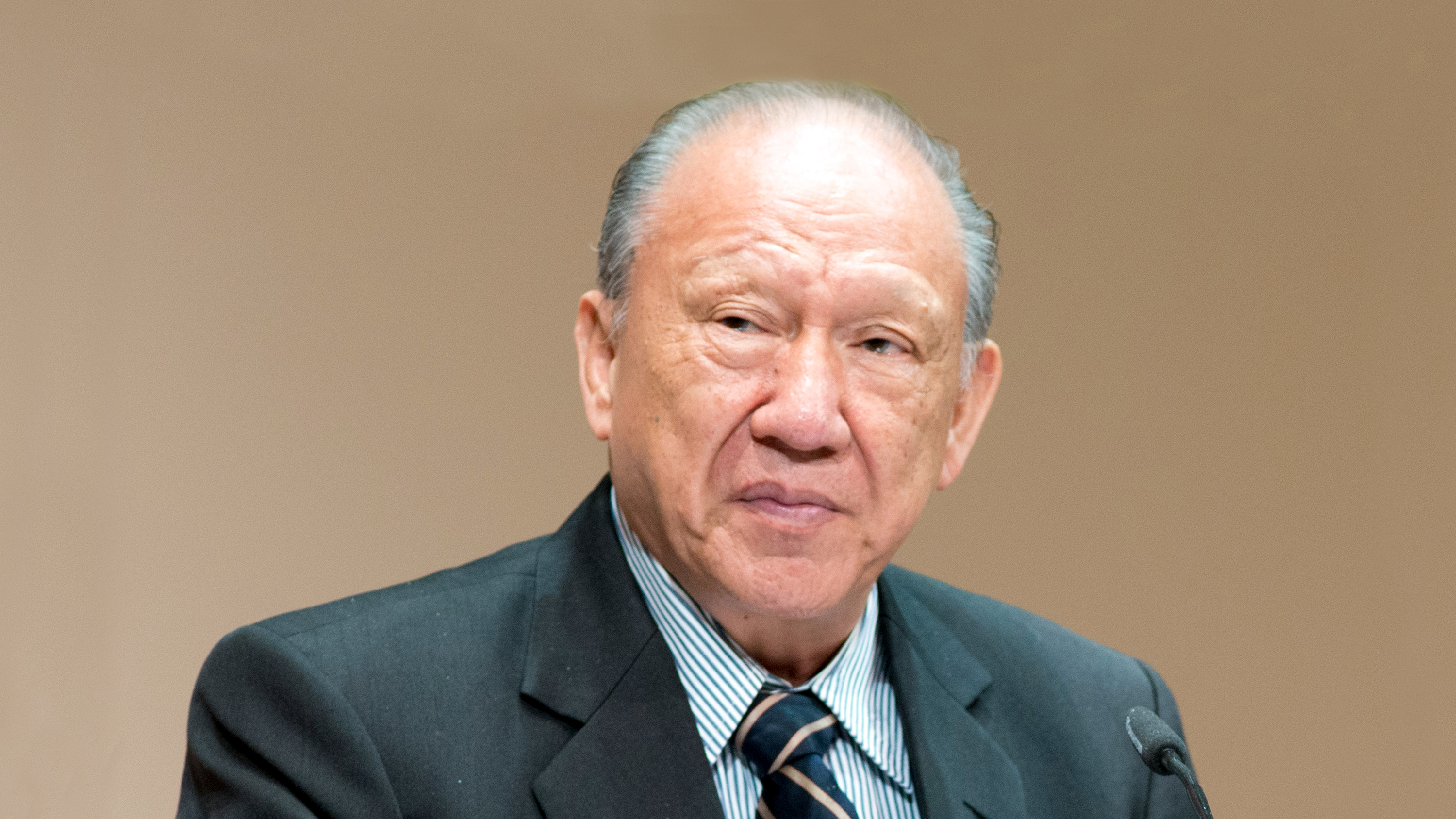 Indonesian Chinese Evangelist Receives Calvin’s Kuyper Prize ...